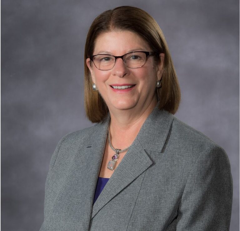 Central VA: Lunch with Leadership Deborah Davis, Chief of Strategic ...